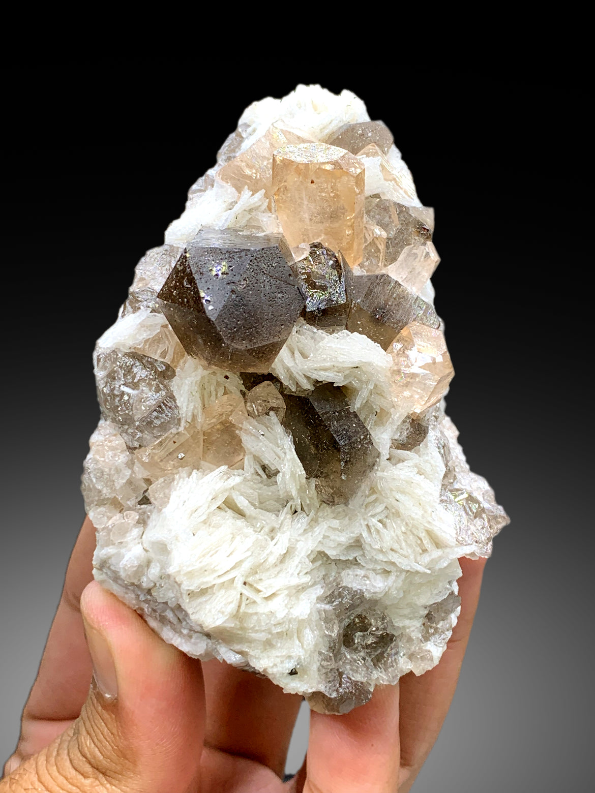 Topaz Crystals – Minerals Paradise