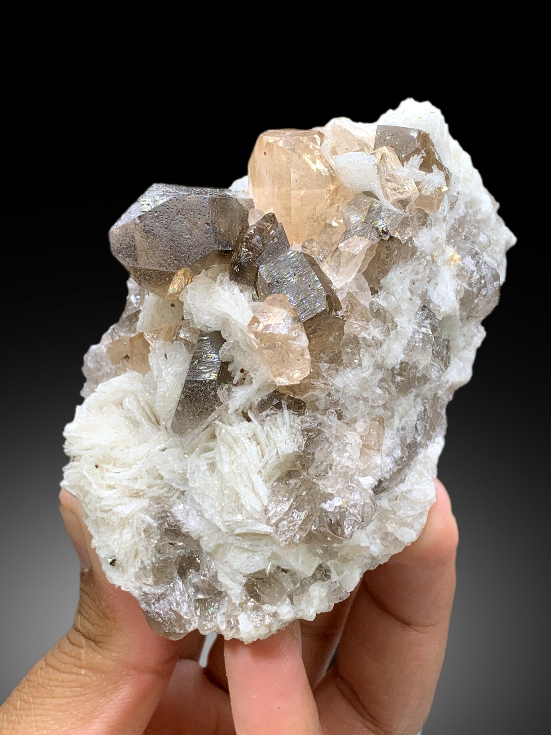 Topaz Crystals – Minerals Paradise